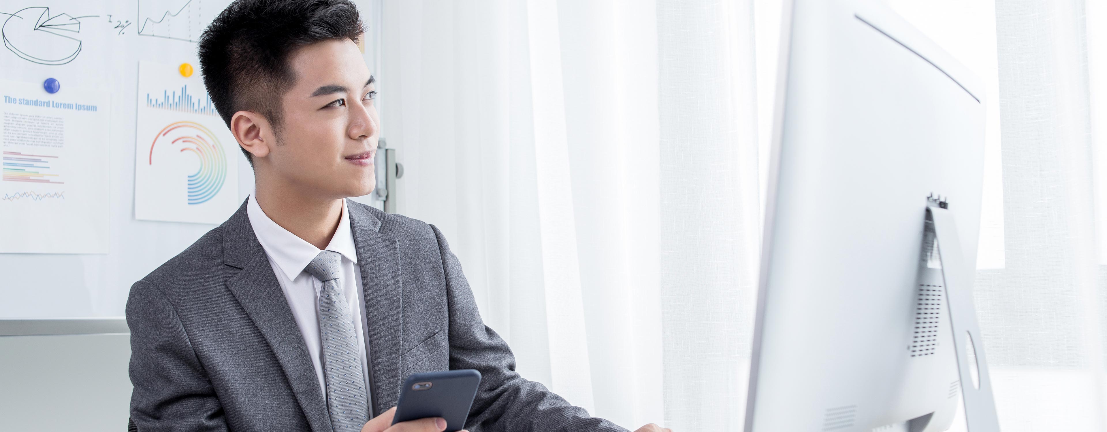 How to politely decline an interview invitation | Robert Half