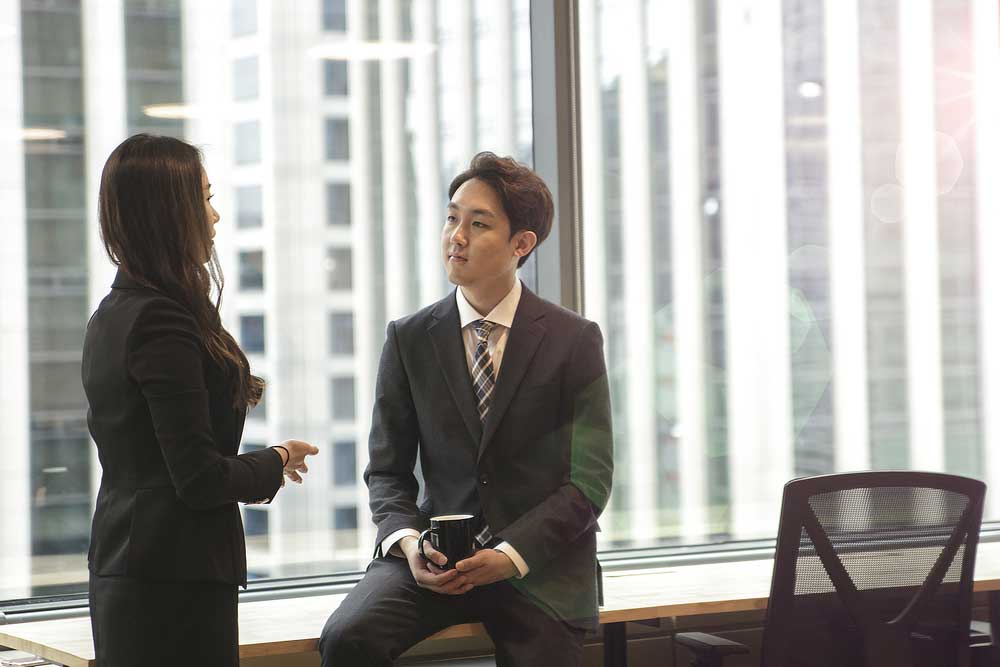 How to do a self-introduction as a new employee | Robert Half