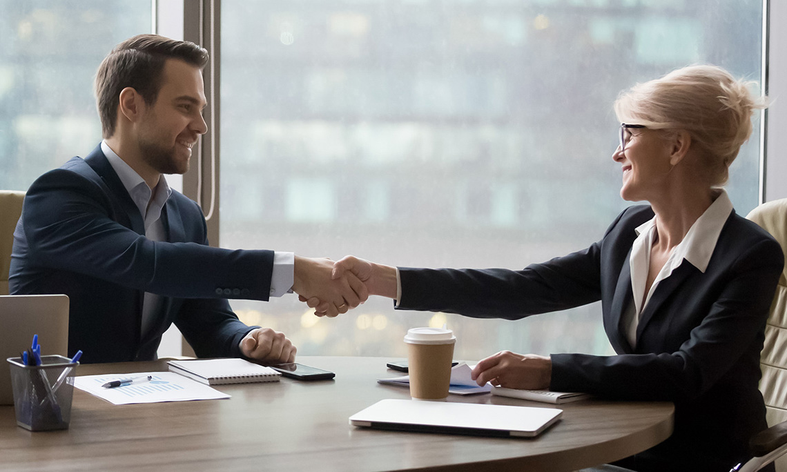 Tips to Land a Job, Resume Help & Preparing for a Job Interview ...